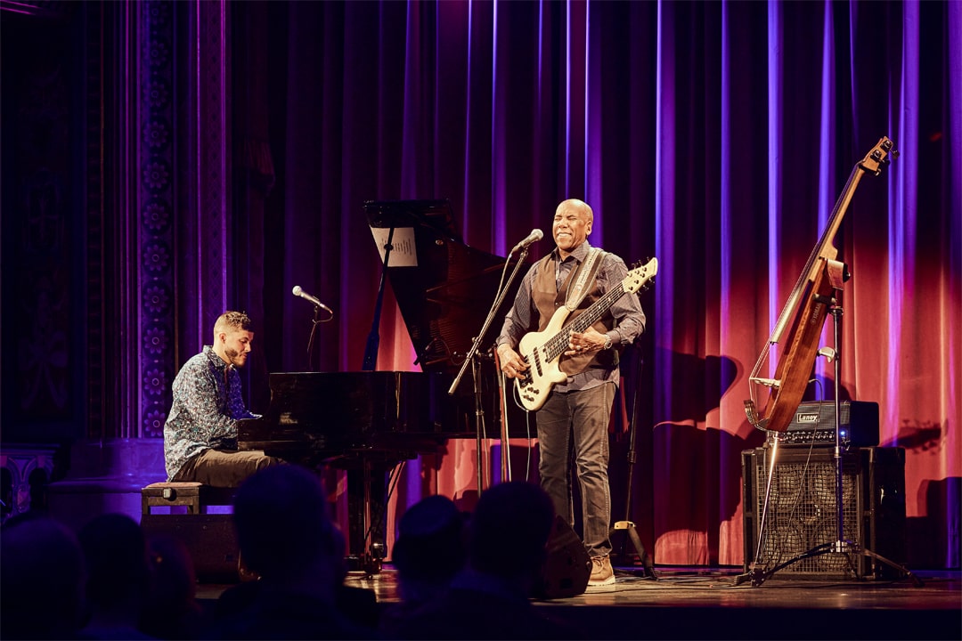 Father Son Featuring Nathan East and Noah East | The Smith Center Las Vegas
